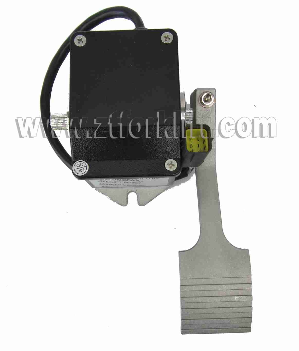 EFP712-2406 -Forklift Accelerator